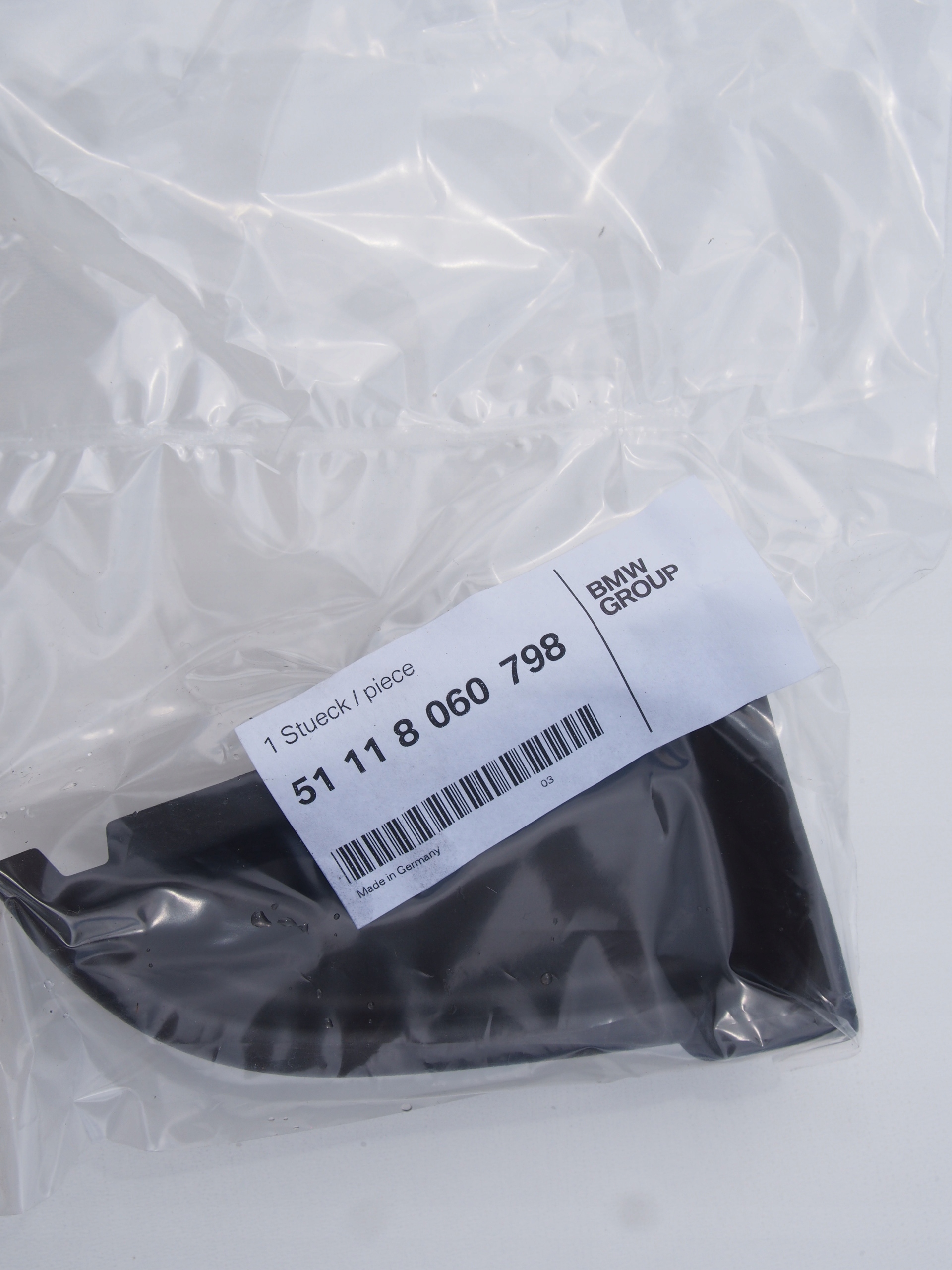 Zaślepka prawa BMW F10 F11 51118060798 51 11 8 060 798 za 15 zł z ...