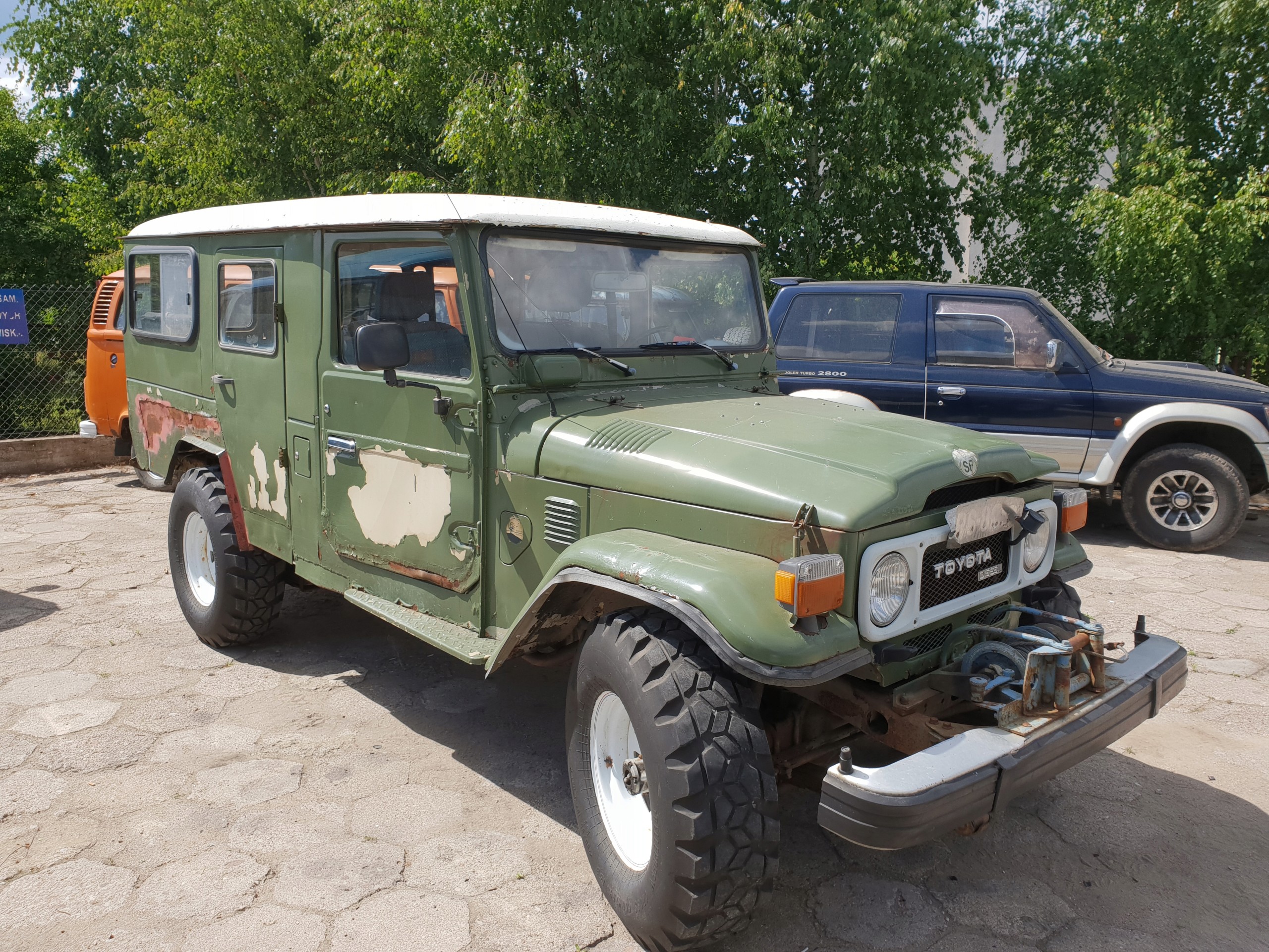 Toyota Land Cruiser BJ45 1977 ROK 3.4D NA CHODZIE - 7449534355 ...