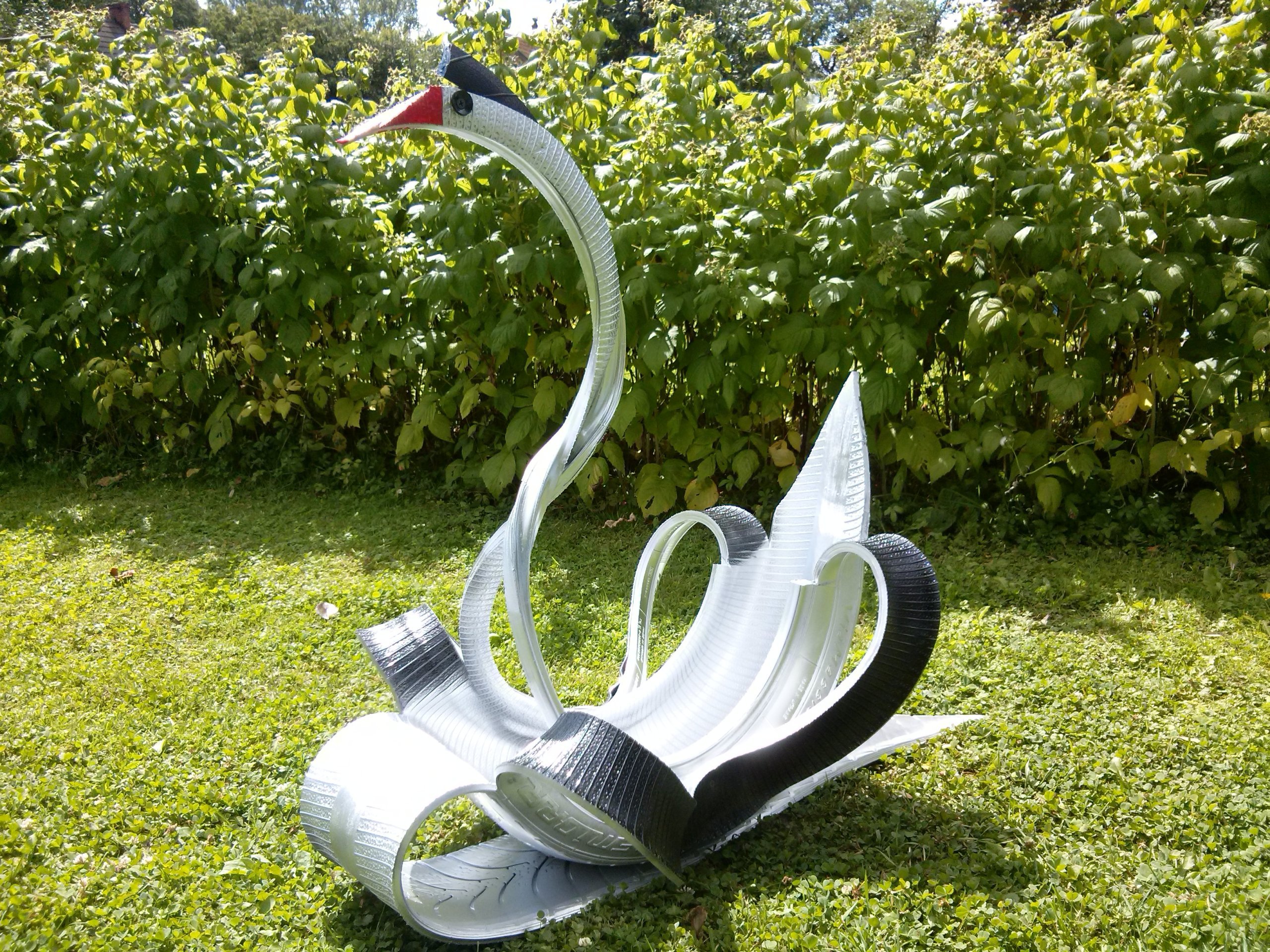 Łabędzie z opon kwietniki doniczki różne wzory - 7323538279 - oficjalne ...