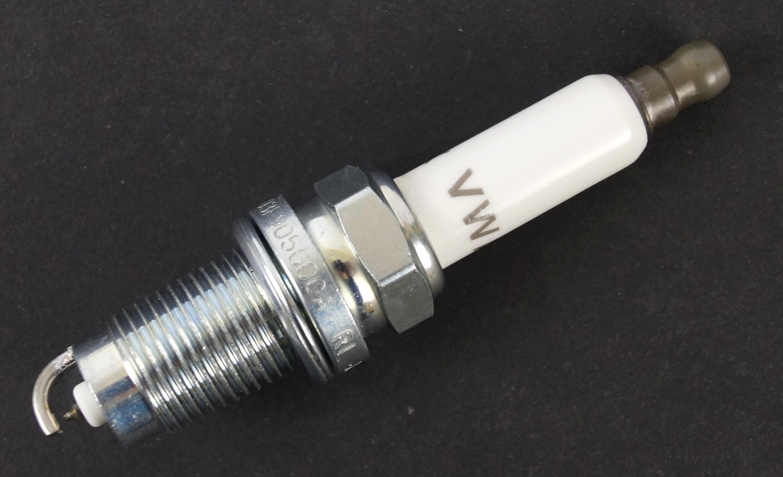 03F905600A 03F905600 03C905601A IZFR6P7 97153 NGK - 7236732112 ...