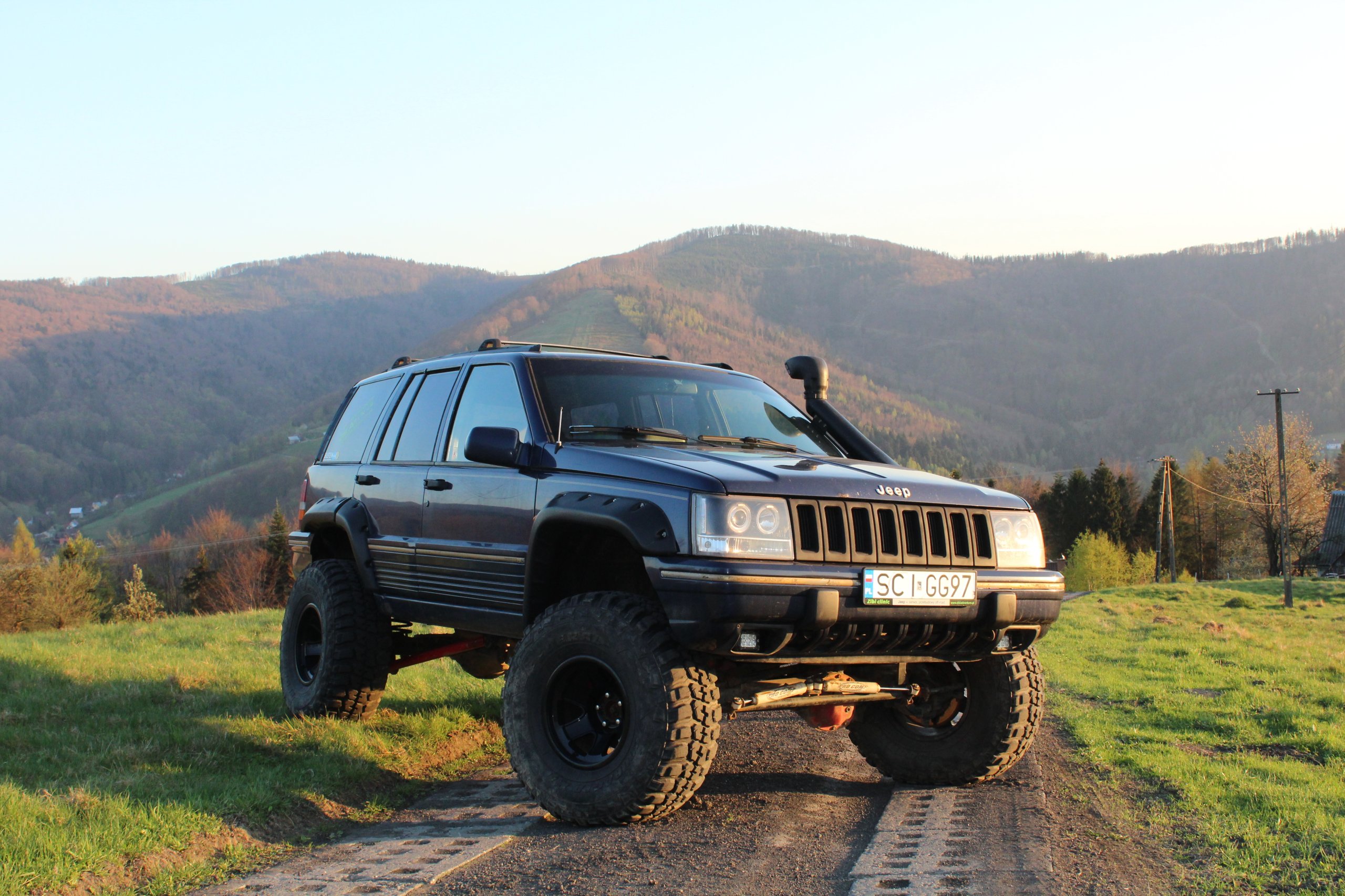 Jeep Grand Cherokee ZJ 5.2 9 Aw4 - 7306733608 - oficjalne archiwum allegro