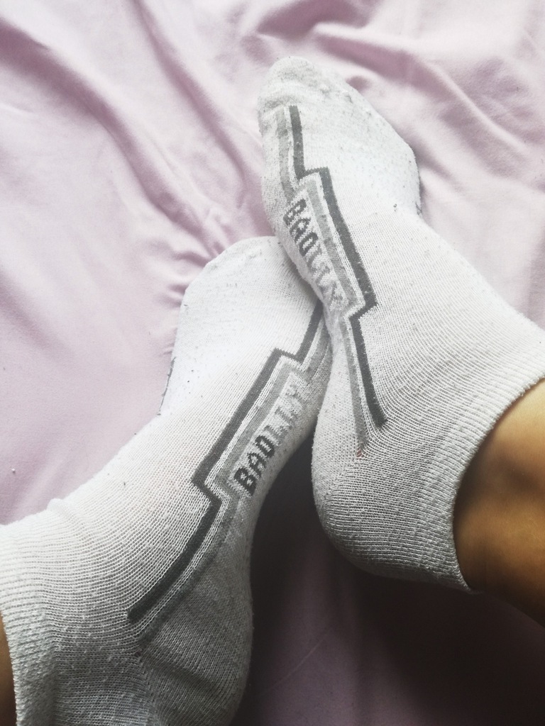 UŻYWANE NOSZONE SKARPETKI PACHNĄCE FETYSZ STOPY - 7652558529 - oficjalne archiwum Allegro