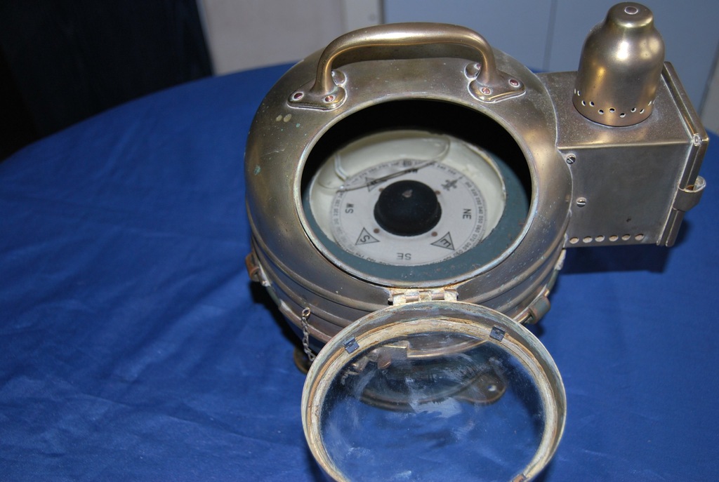 STARY ANGIELSKI KOMPAS /NAKTUZ/ - 7093914137 - oficjalne archiwum Allegro