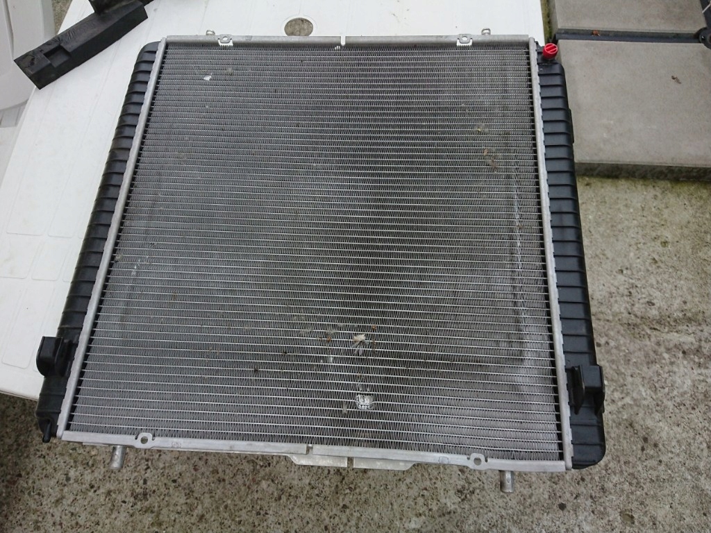 Chłodnica wody mercedes w 463 AMG a4635000202 - 7462755581 - oficjalne ...