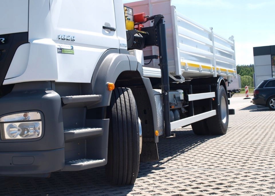 Mercedes-Benz Axor 1829 Bluetec 5 - 7548015505 - oficjalne archiwum Allegro