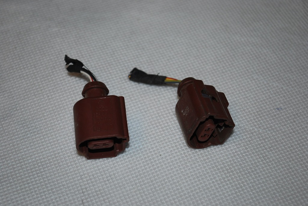 Kostka wtyczka Audi VW Skoda Seat 8K0973702A - 7018632636 - oficjalne ...