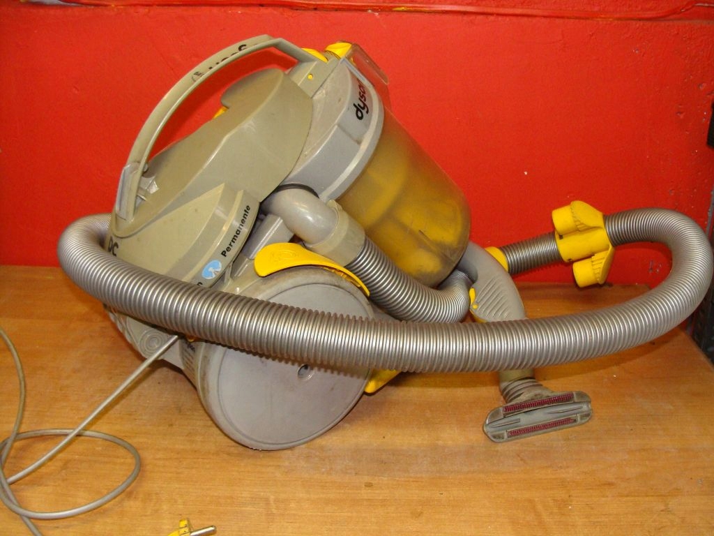 Odkurzacz bezworkowy Dyson DC05 Płock Gwarancja - 7679153547 ...