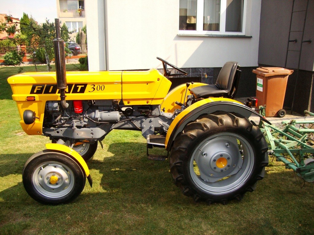 Ciagnik ogrodniczy-sadowniczy FIAT 300 - 7515349486 - oficjalne ...
