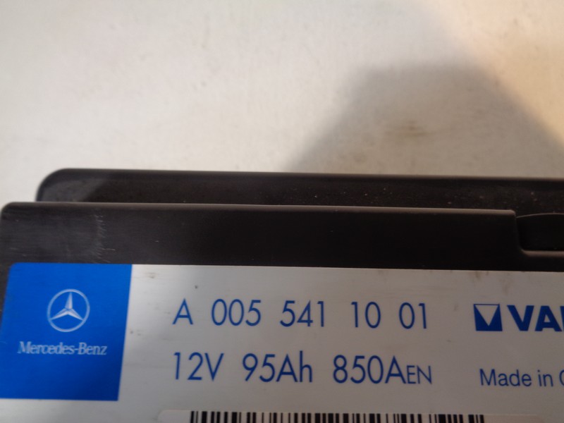MERCEDES W204 akumulator 95Ah 850A A0055411001 - 6996561478 - oficjalne ...