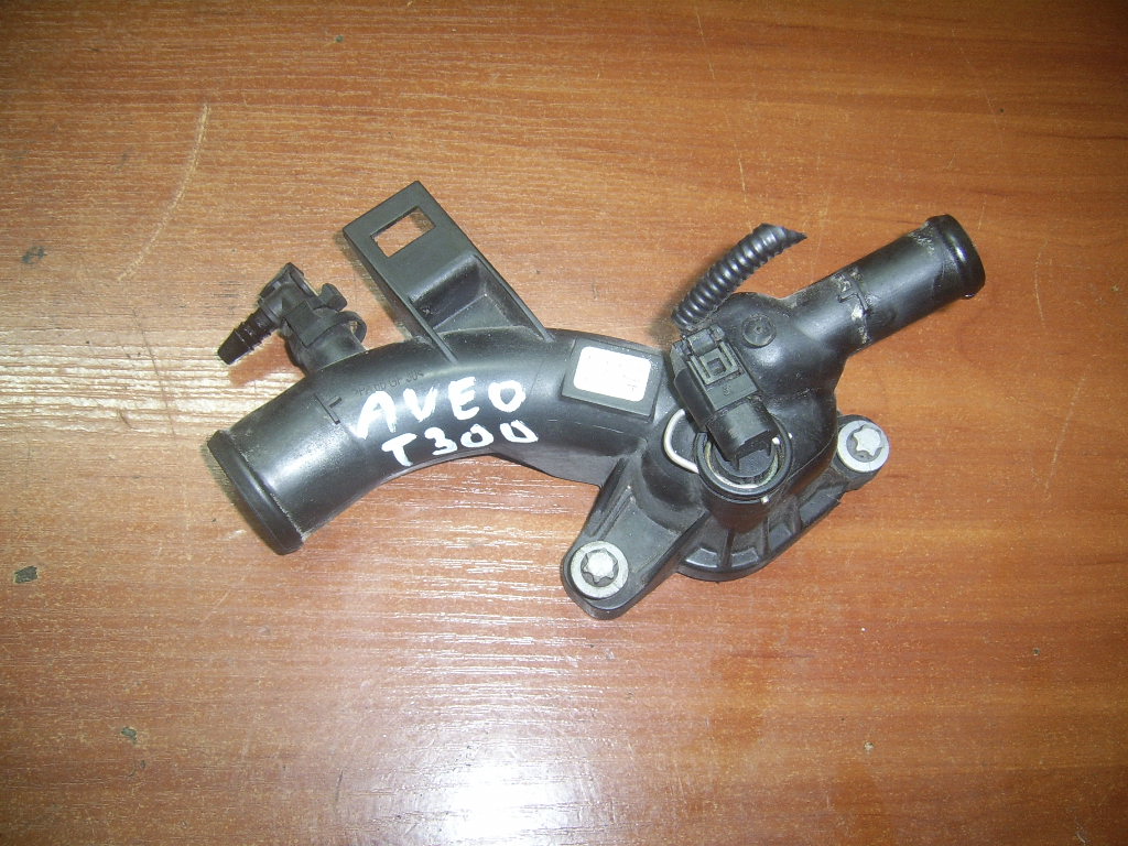 AVEO T300 1.4 OBUDOWA TERMOSTATU KRÓCIEC - 6981986995 - oficjalne ...