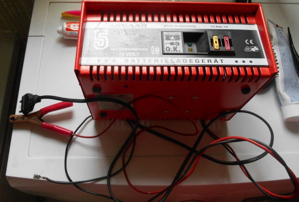 uzywany porządny niemiecki prostownik ABSAAR 12V - 7251739253 ...