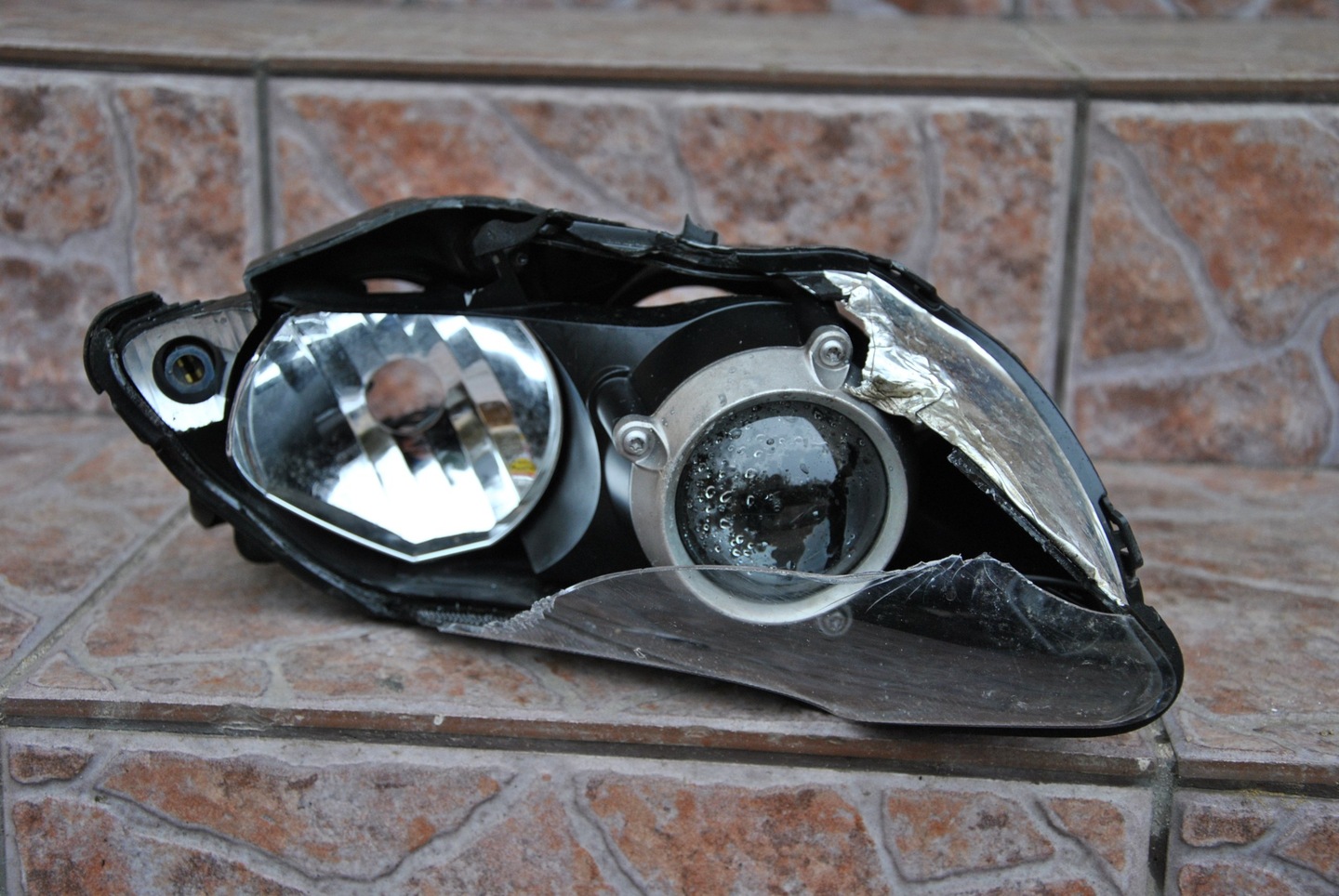 HEADLIGHT FRONT YAMAHA YZF R1 RN20 07R